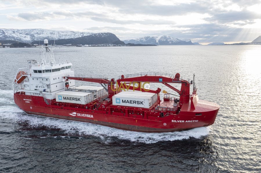 Silver Arctic - Uavpic