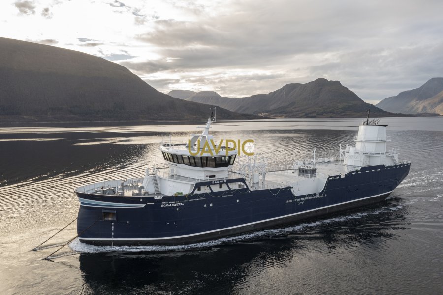 Ronja Mistral - Uavpic